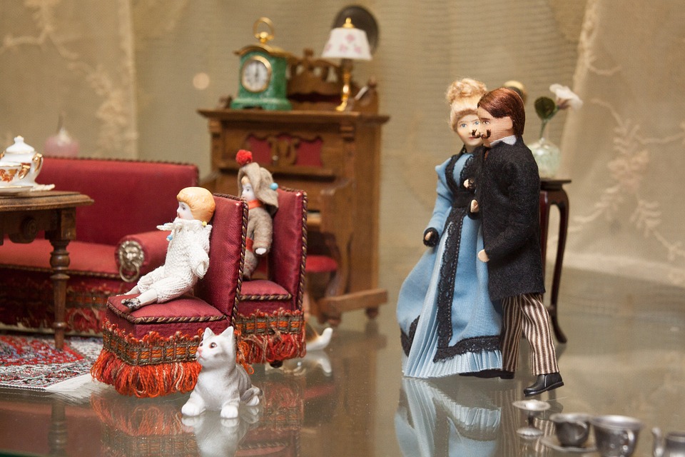 Verwunderlich Puppen Fur Puppenhaus Ein Einblick In Die Welt Der Miniatur Menschenfeed